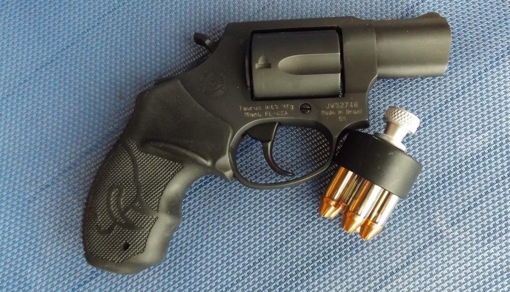 Review: Taurus Model 85Taurus snub-nosed revolver that holds 5 rounds.