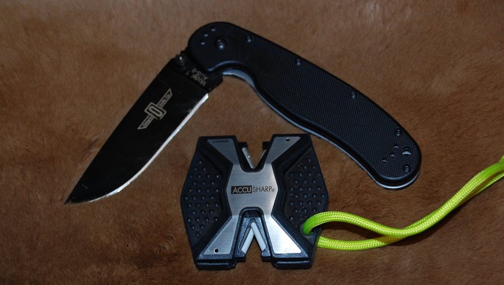 Review: Ontario RAT 1 Knife and AccuSharp Diamond PRO Sharpener