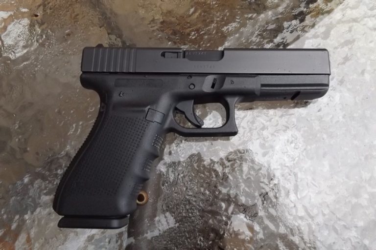 Glock 21 .45 ACP Pistol, review and shooting test by Pat Cascio