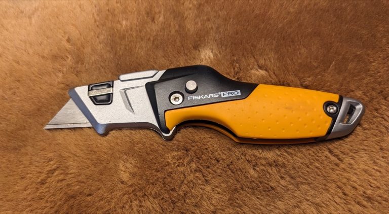 Review: Fiskars Pro Folding Utility Knife, by Thomas Christianson