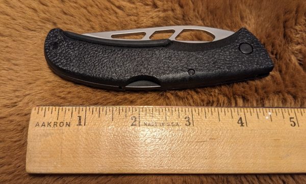 Review: Gerber E-Z Out Skeleton Plain Edge Folding Knife