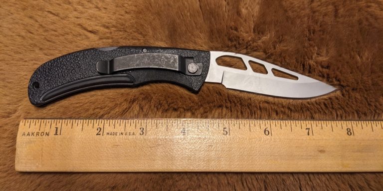 Review: Gerber E-Z Out Skeleton Plain Edge Folding Knife