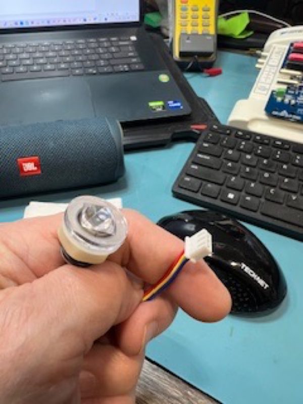 A Water or Fuel Level Sensor Circuit, by Mike in Alaska.