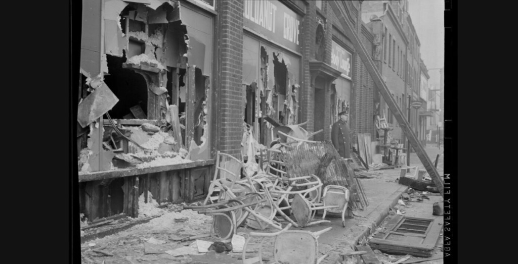 On November 28th, 1942, 492 people died in a fire that destroyed the ...