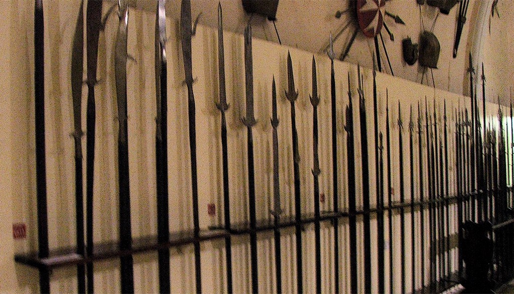 you will stab with the pikes underneath the iron hats." - Hynrick van Gemen